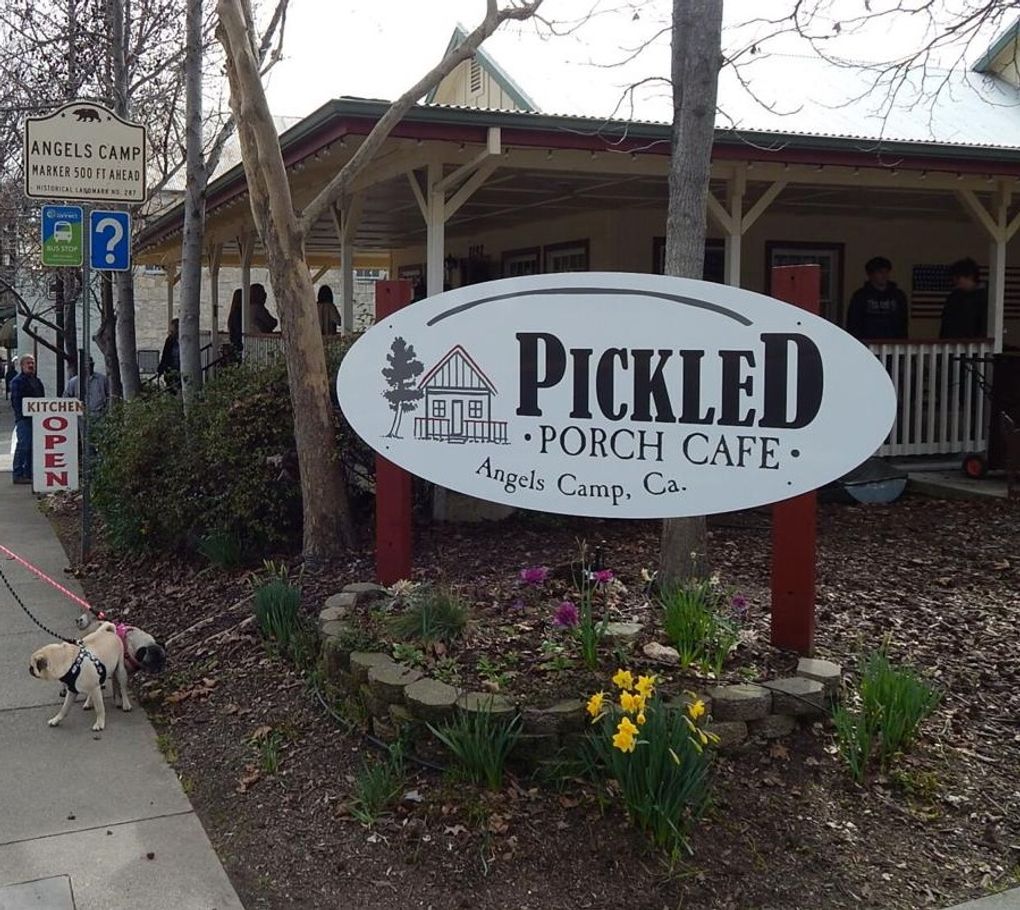 Pickled Porch Cafe - GoCalaveras.com